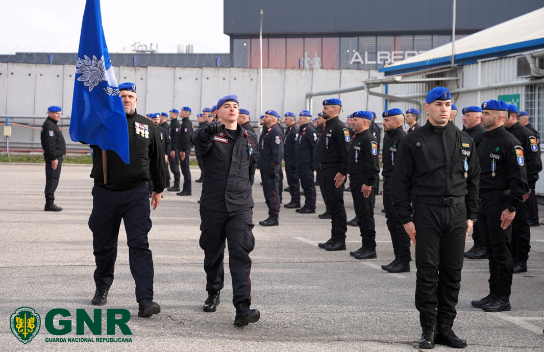 Cerimónia de imposição de medalhas na missão EULEX Kosovo 2025